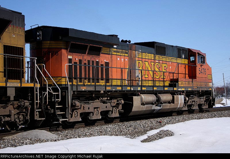 BNSF 5476